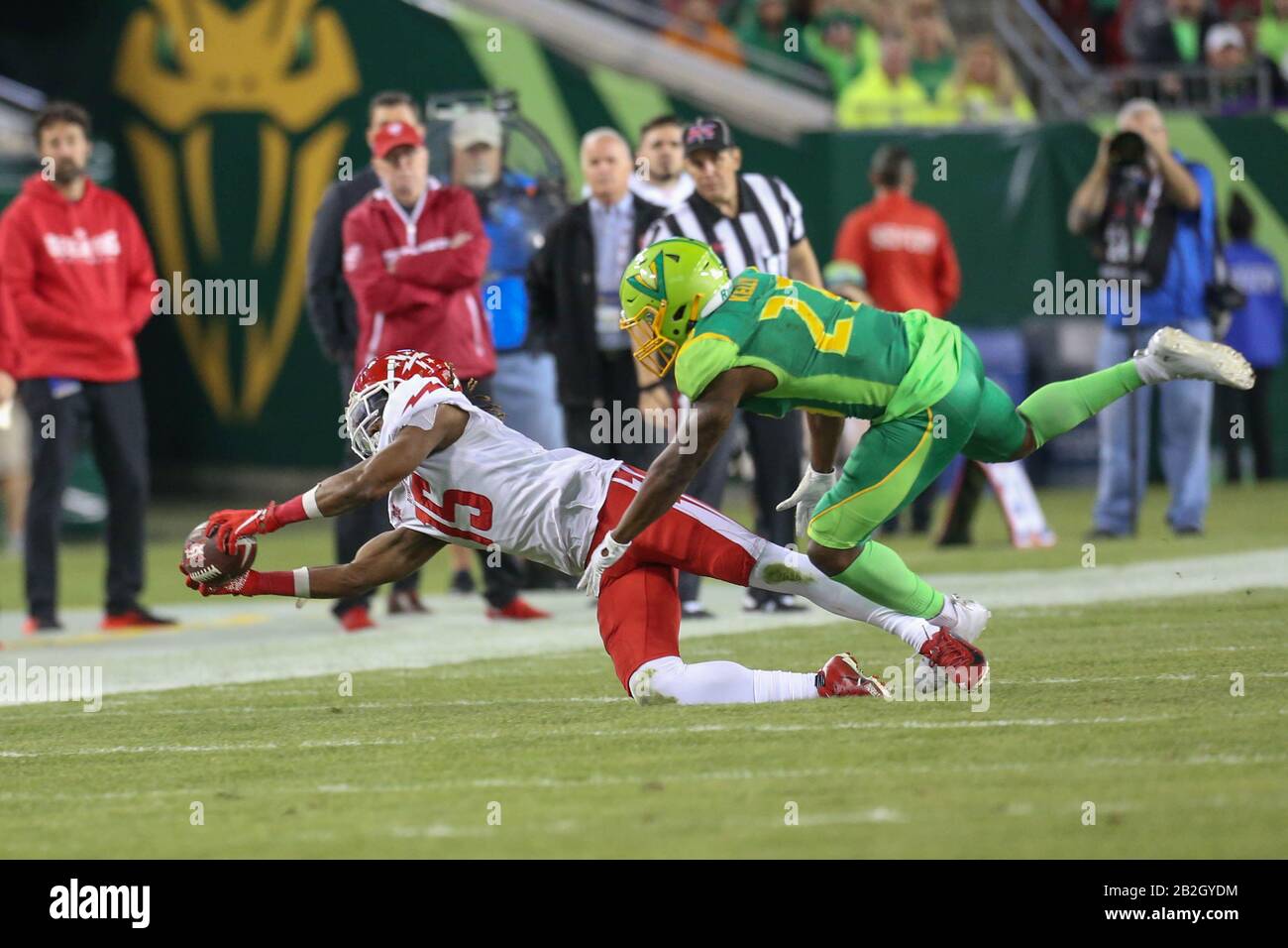 DC Defenders Rashad Ross (15) makes the reception while covered by ...