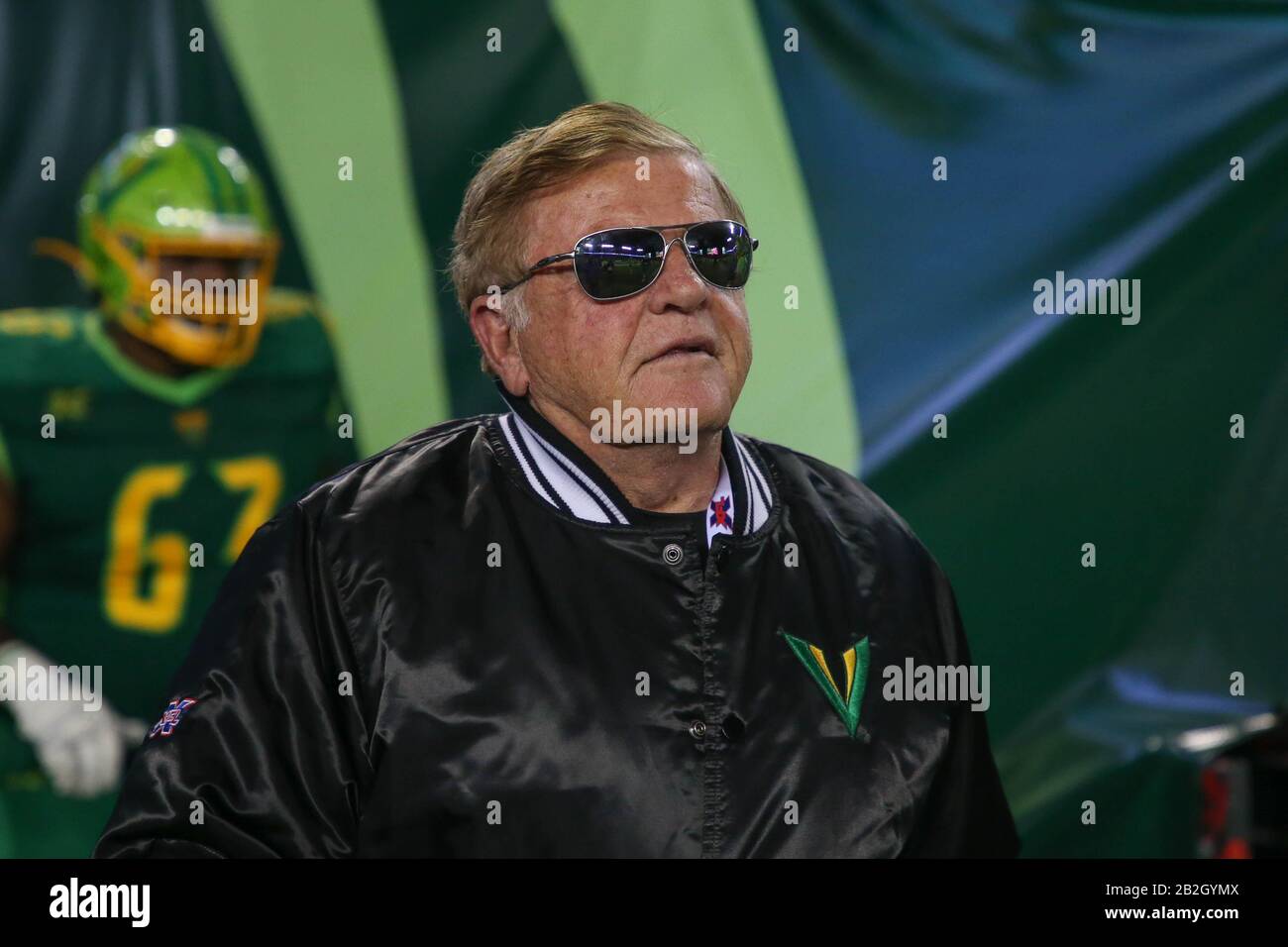 Jerry glanville hi-res stock photography and images - Alamy