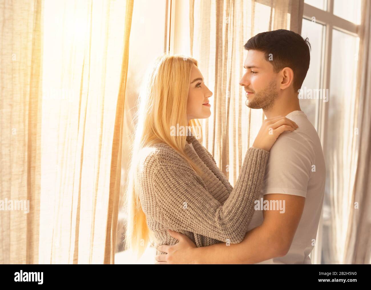 Beautiful young couple near hi-res stock photography and images - Alamy