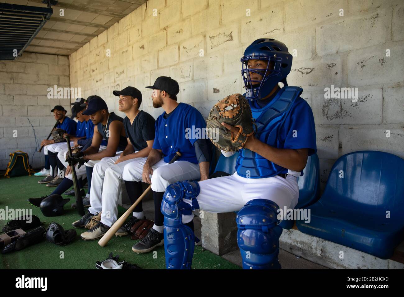 Muscular man baseball bat hi-res stock photography and images - Alamy