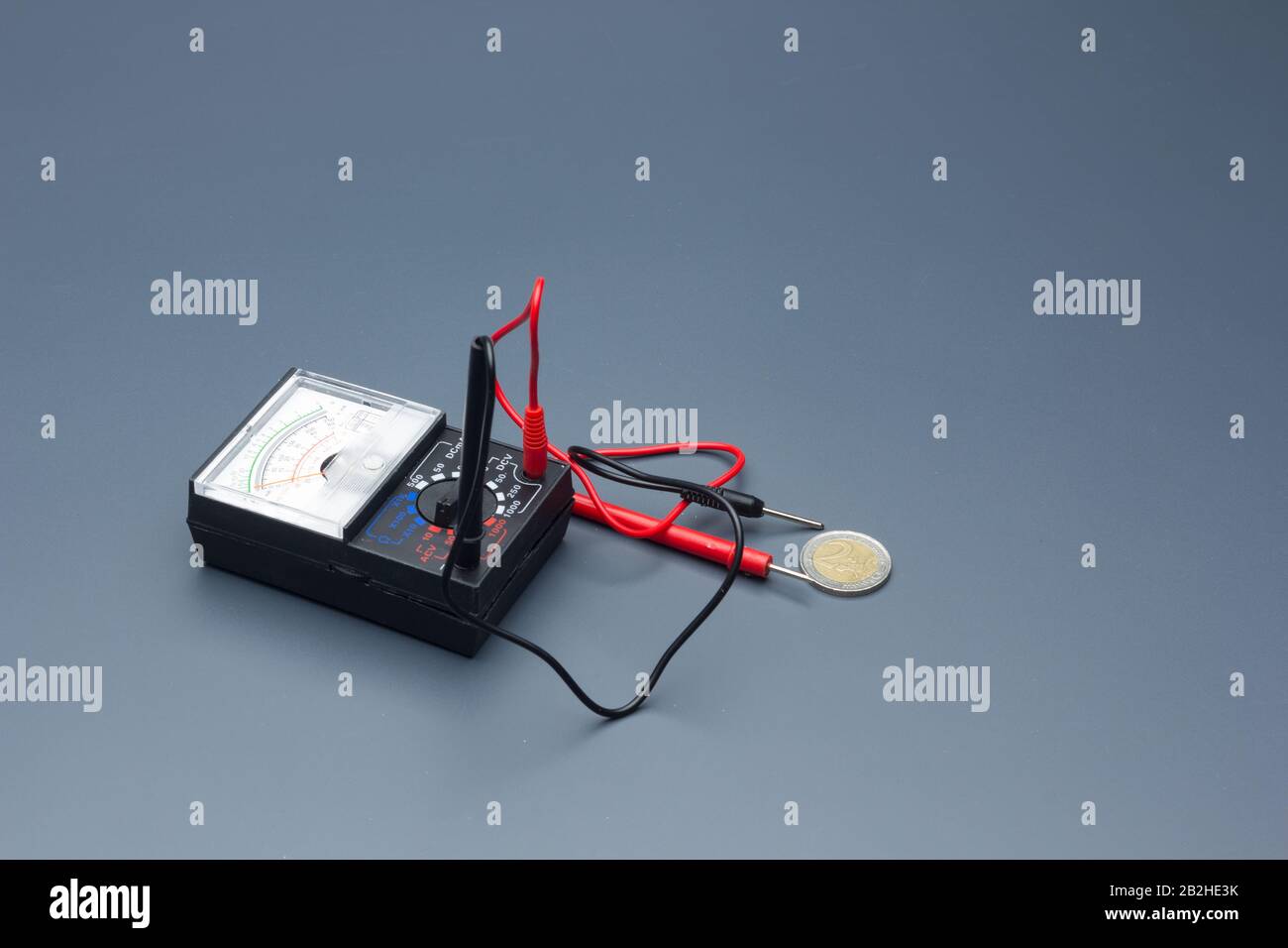 Alternating current circuit hi-res stock photography and images - Alamy