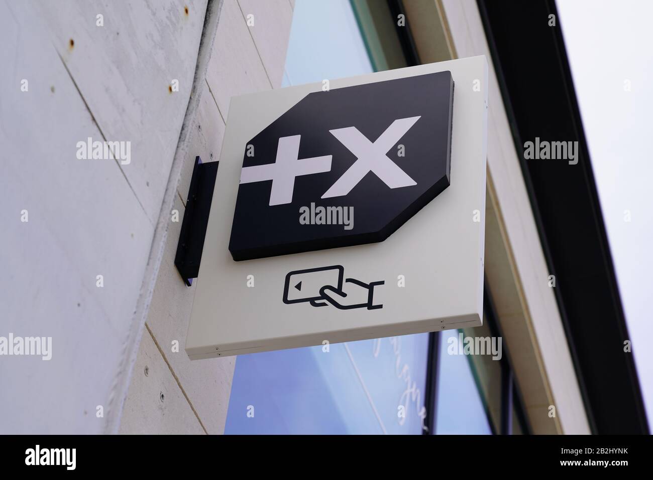 Banque populaire logo hi-res stock photography and images - Alamy