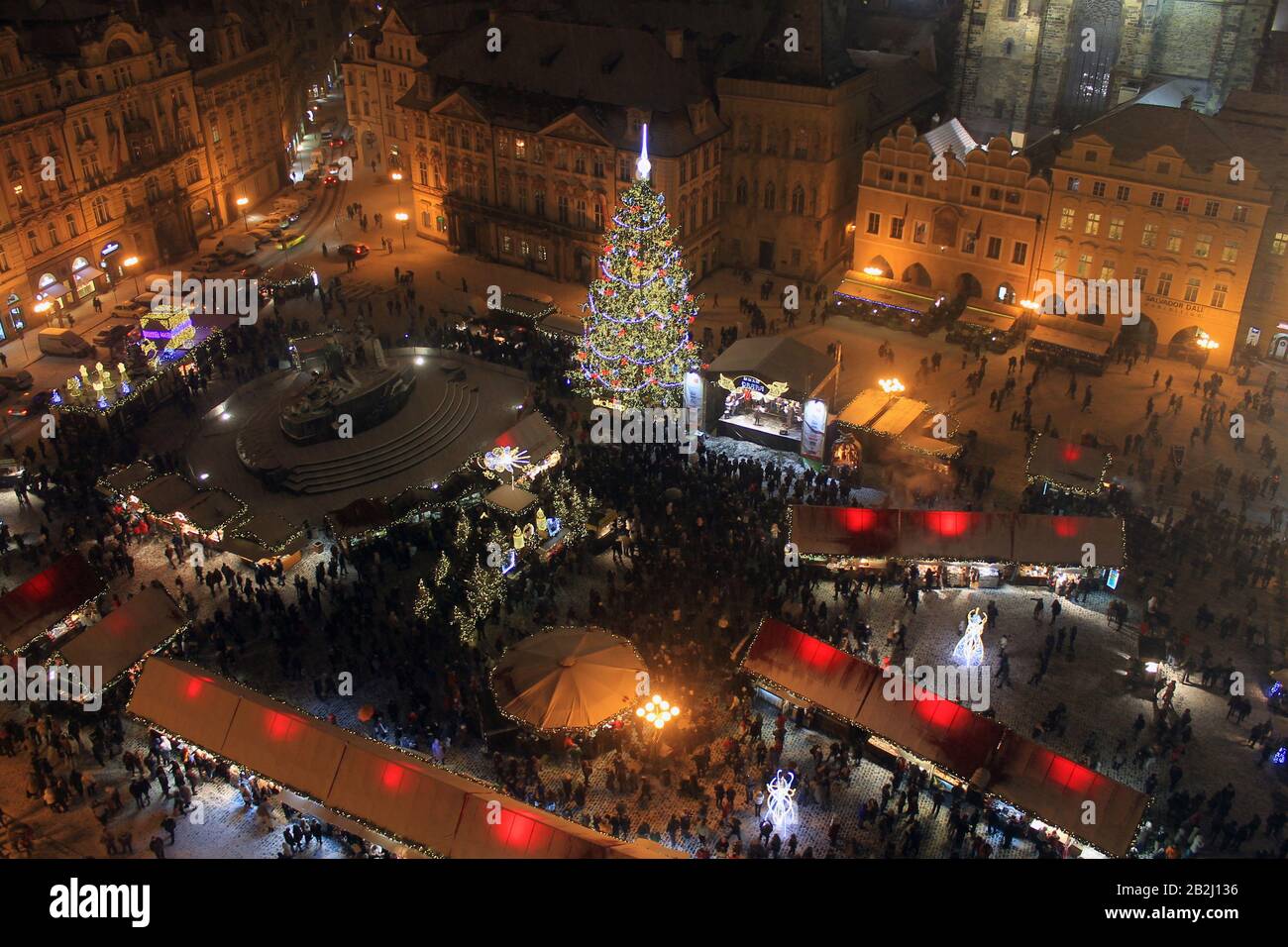 Christmas market with snow in Prague Stock Photo - Alamy