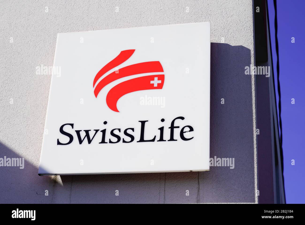 Swiss life logo hi-res stock photography and images - Alamy