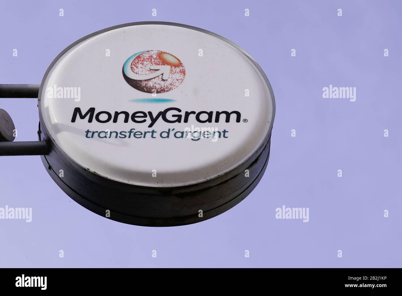 Moneygram sign logo hi-res stock photography and images - Alamy