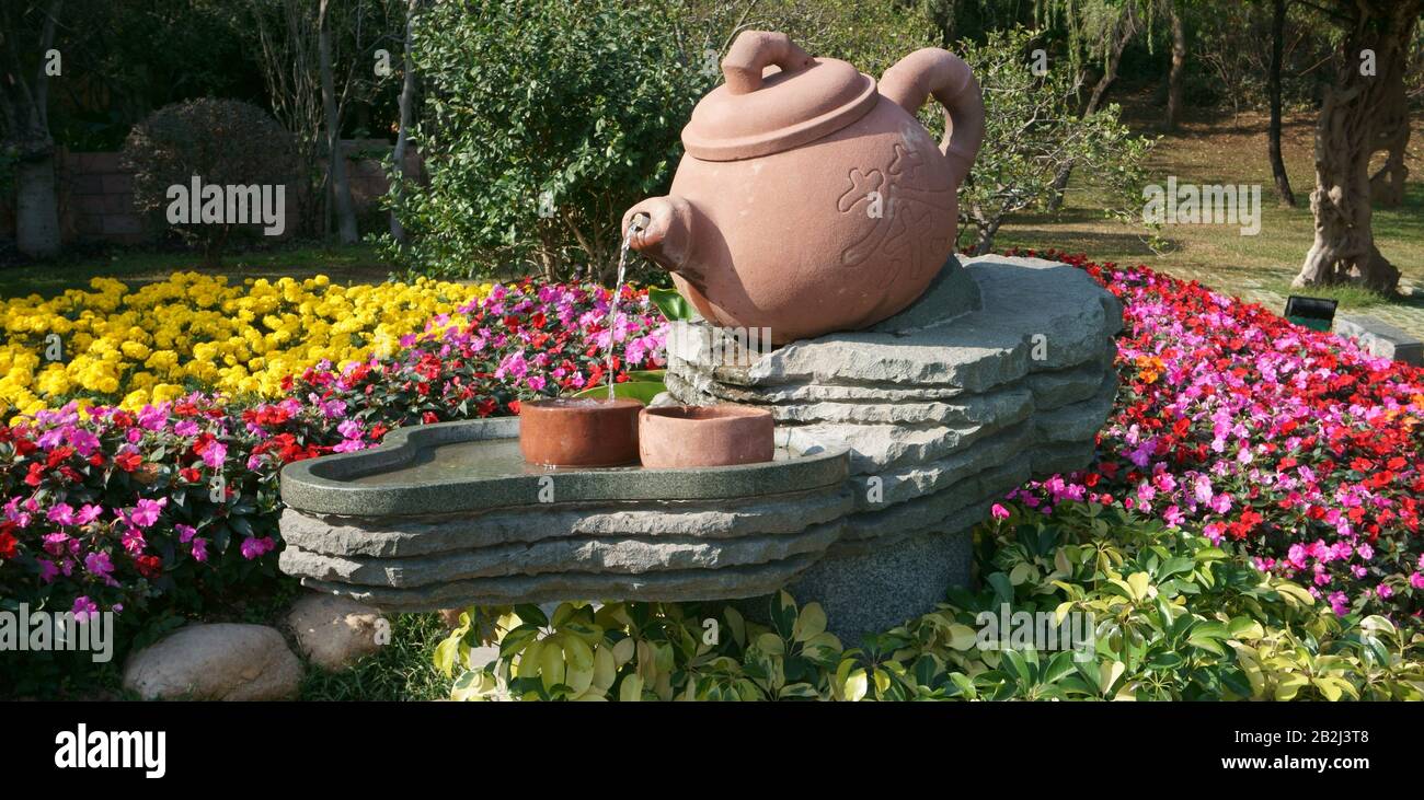 giant pot at a garden in Guangzhou Stock Photo - Alamy