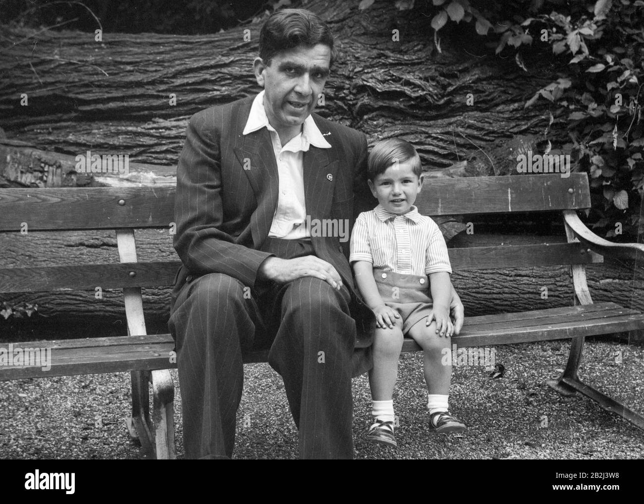 1950s england boy hi-res stock photography and images - Alamy