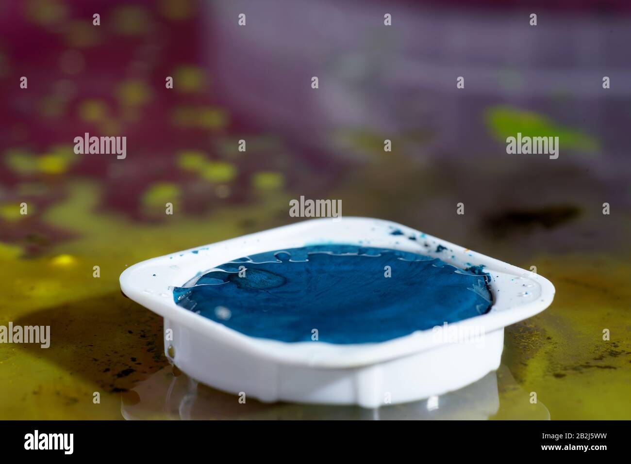 Colorbox hi-res stock photography and images - Alamy
