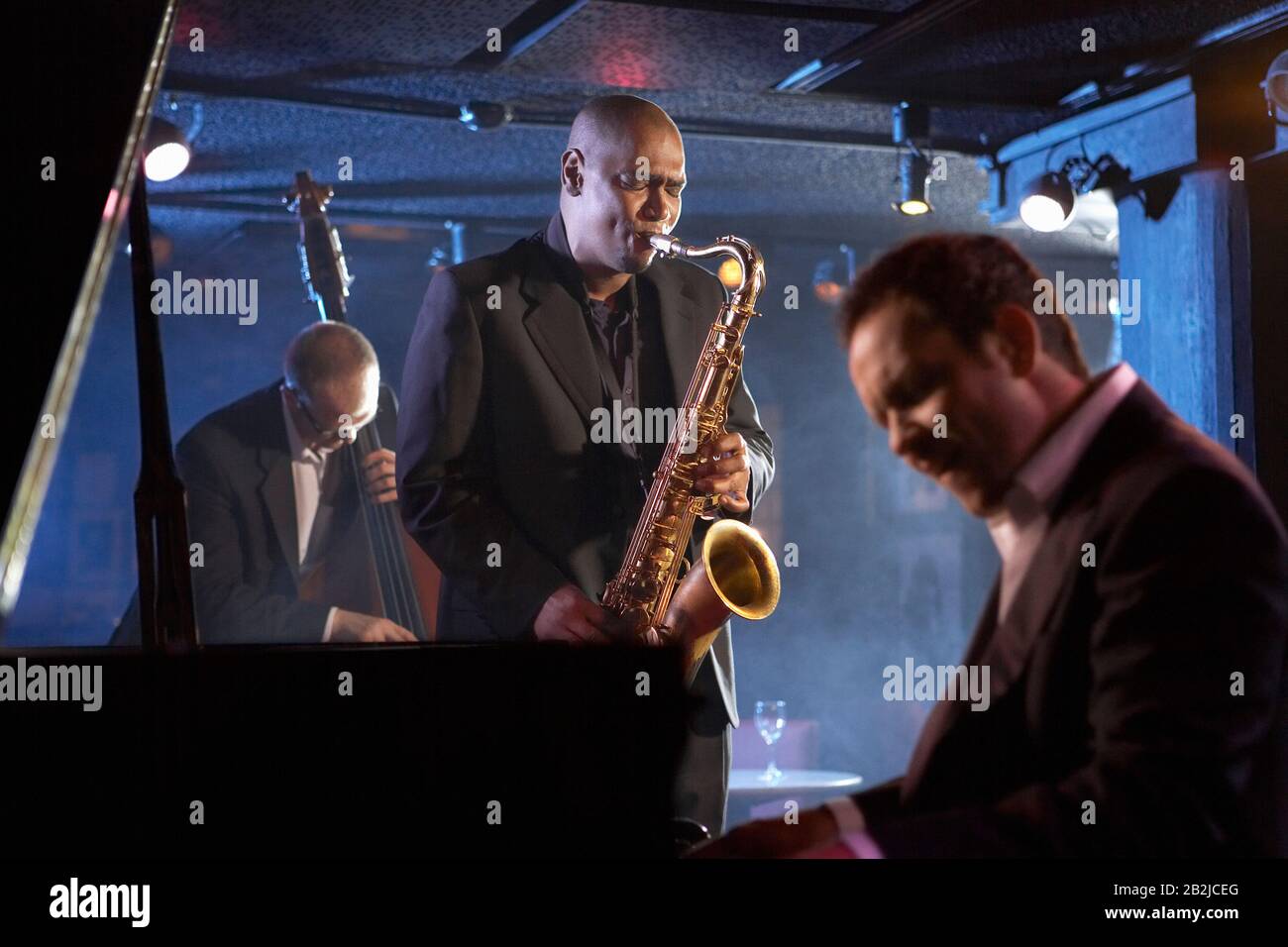 Jazz band on stage group portrait Stock Photo - Alamy