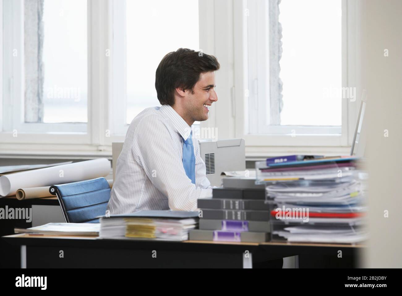 Untidy man smiling hi-res stock photography and images - Alamy