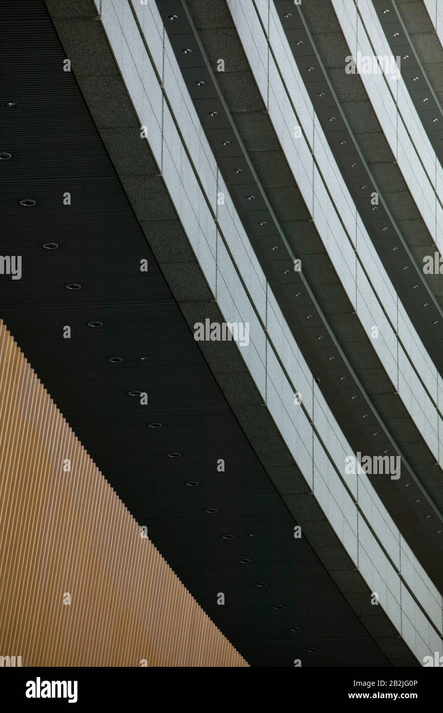 Tokyo modern building hi-res stock photography and images - Alamy