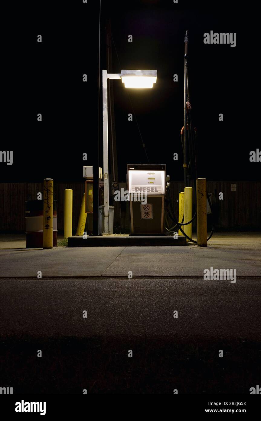 Illuminated petrol pump hi-res stock photography and images - Alamy