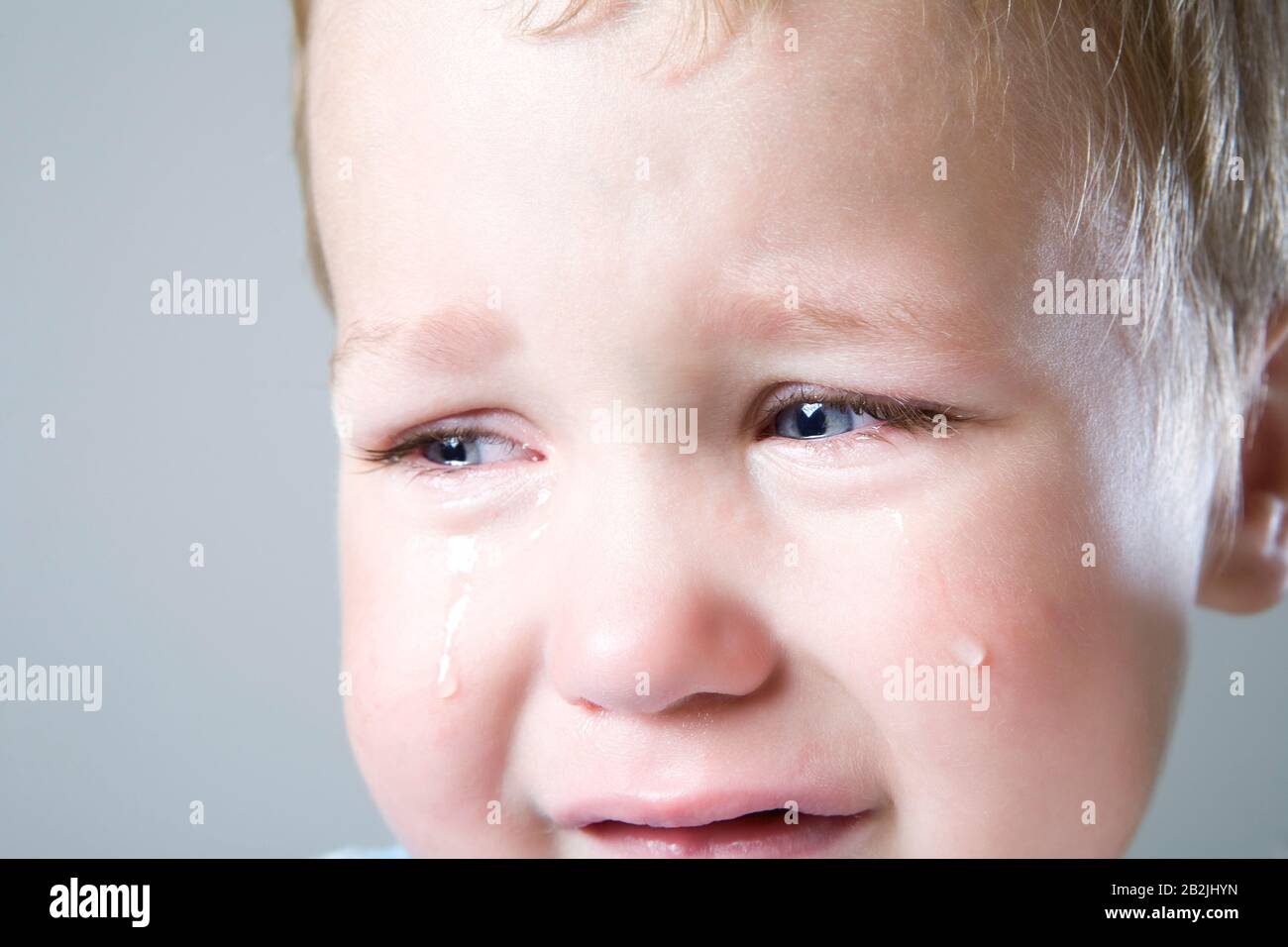 Headshot crying baby hi-res stock photography and images - Alamy