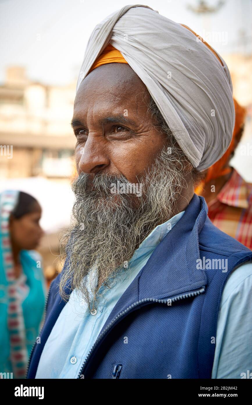 typical Sikh man with turban and beard in Shish Ganj Gurudwara Sikh ...