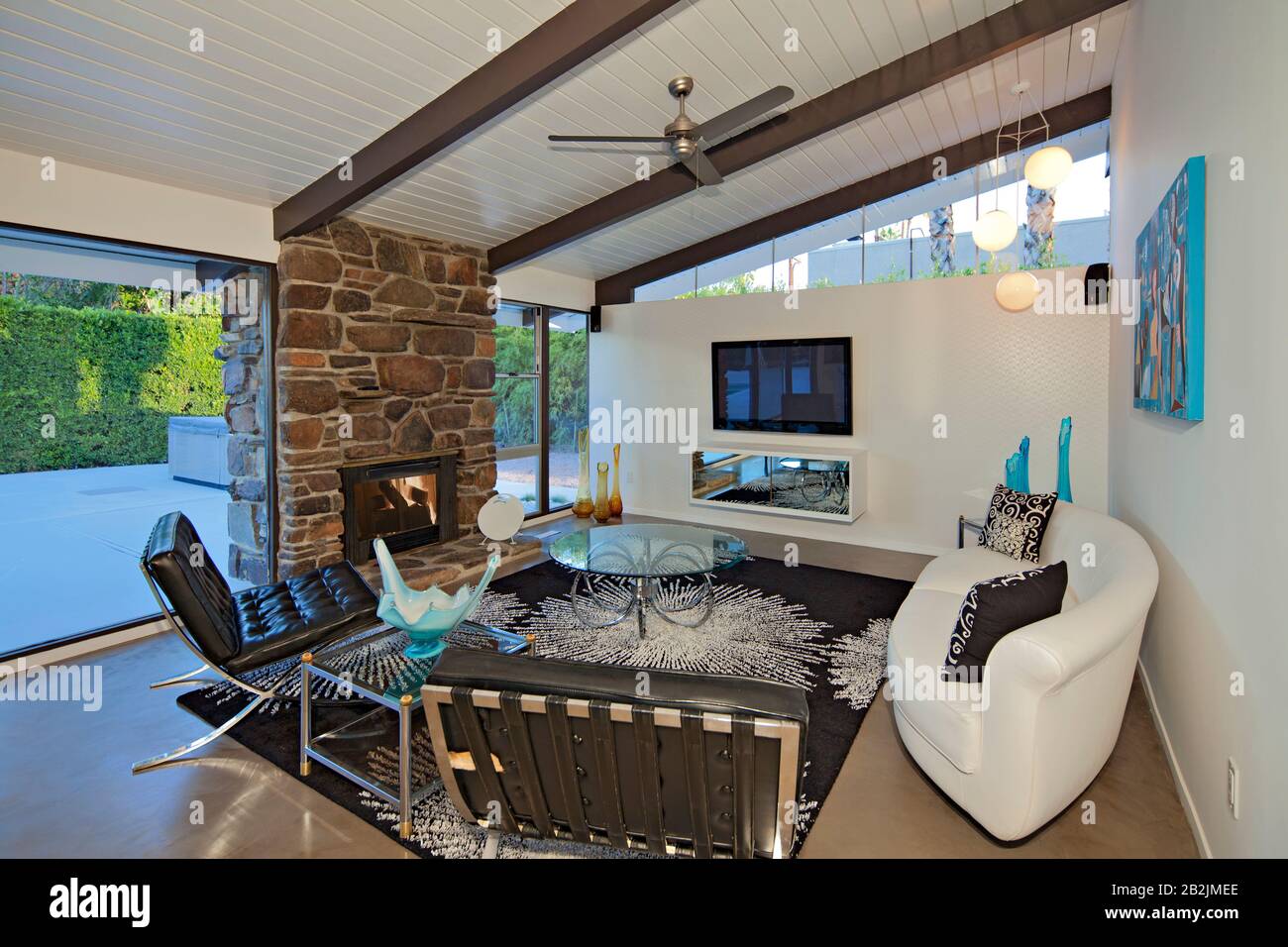 Modern living room in luxury manor house Stock Photo - Alamy