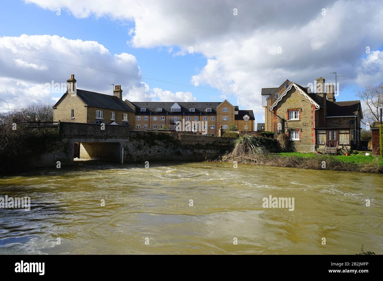 Converted flour mill and bridge over the Great Ouse and Offord Cluny ...