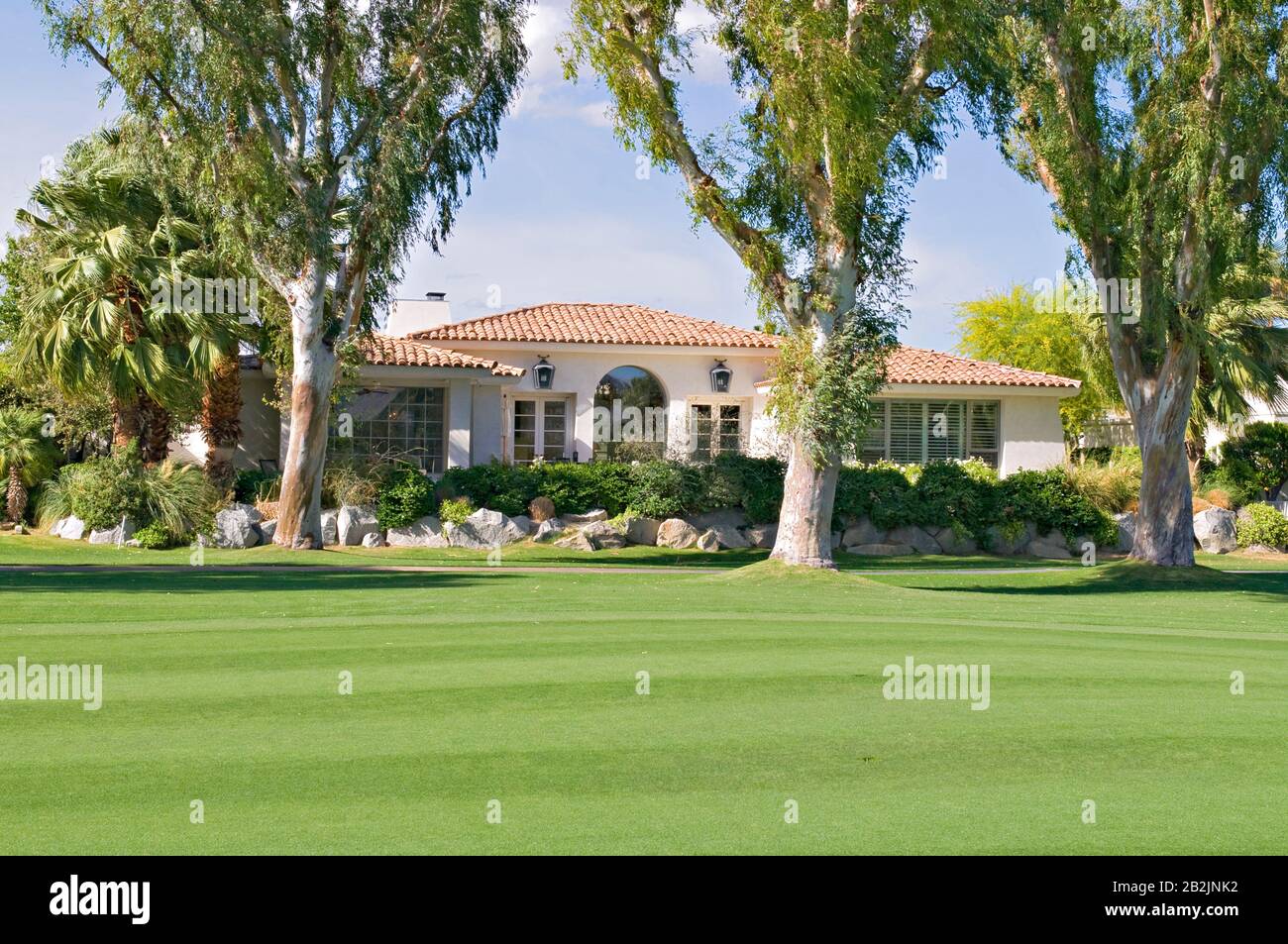 Luxury manor house hi-res stock photography and images - Alamy