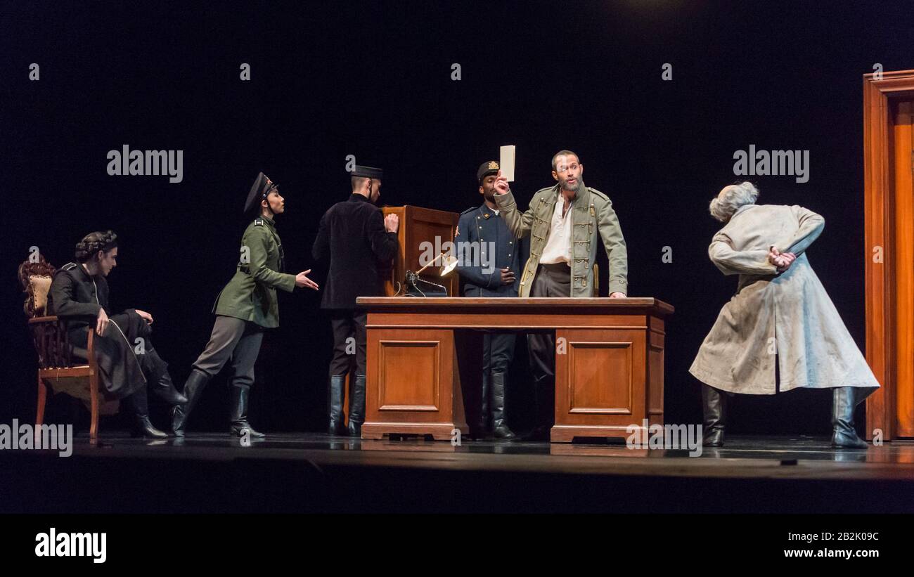 Kidd pivot the you show hi-res stock photography and images - Alamy