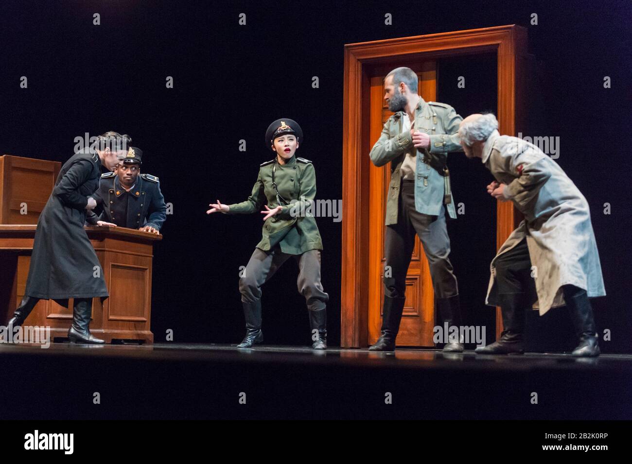 Kidd pivot the you show hi-res stock photography and images - Alamy