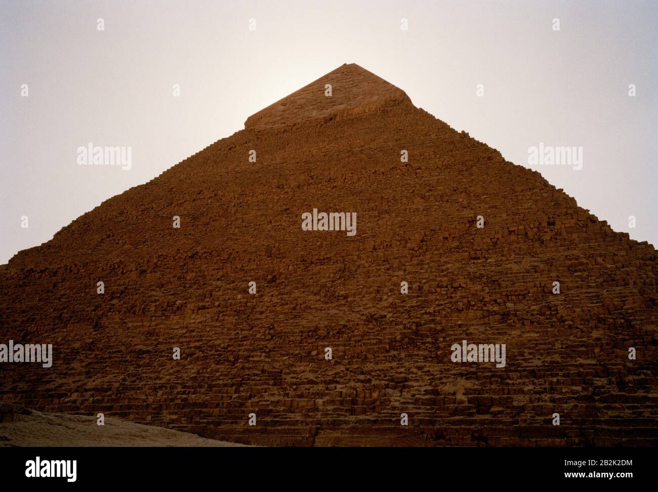 Travel Photography - Sunset at the Pyramid of Khafre at the Pyramids of ...