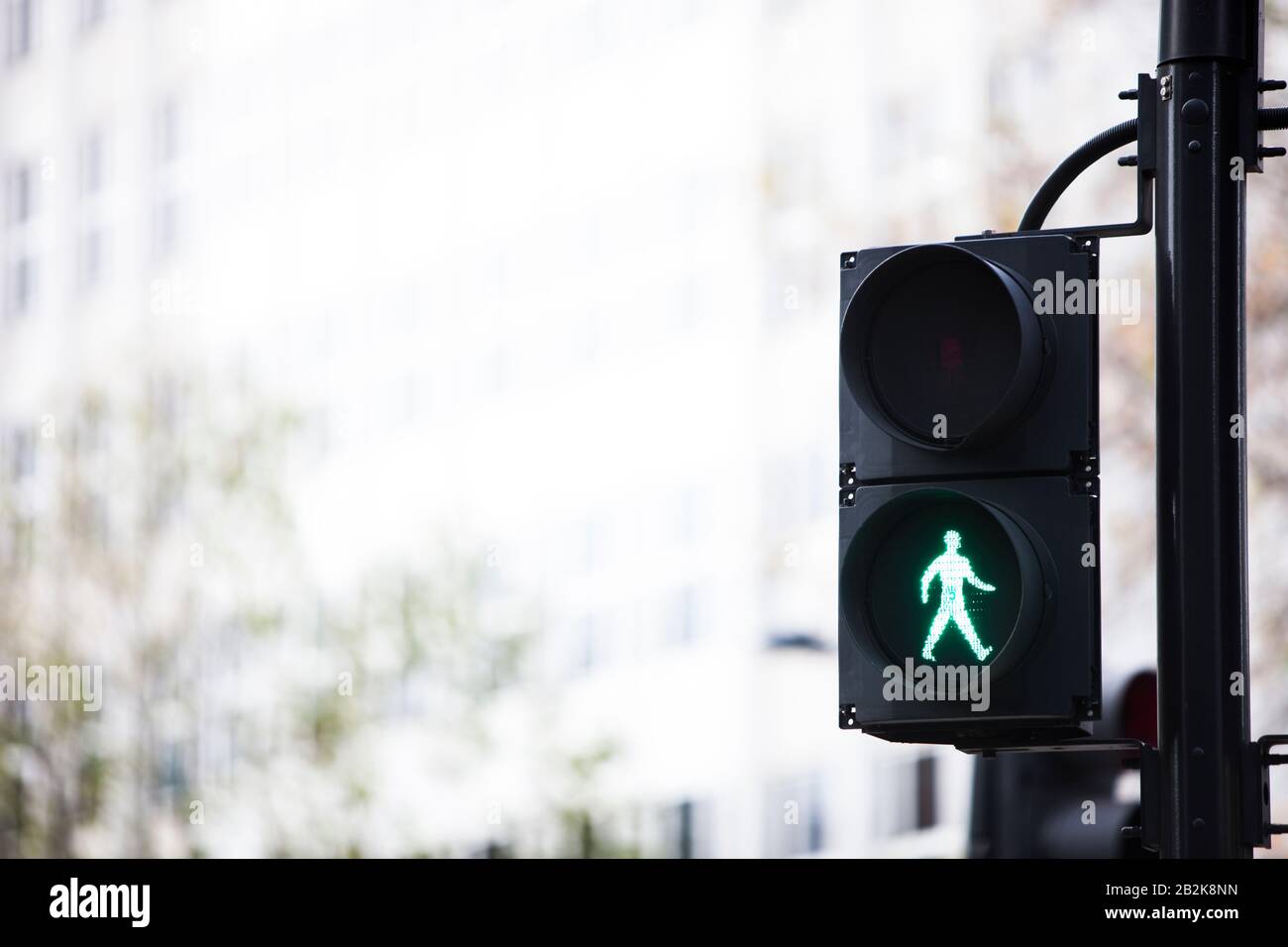 Green traffic light Stock Photo - Alamy