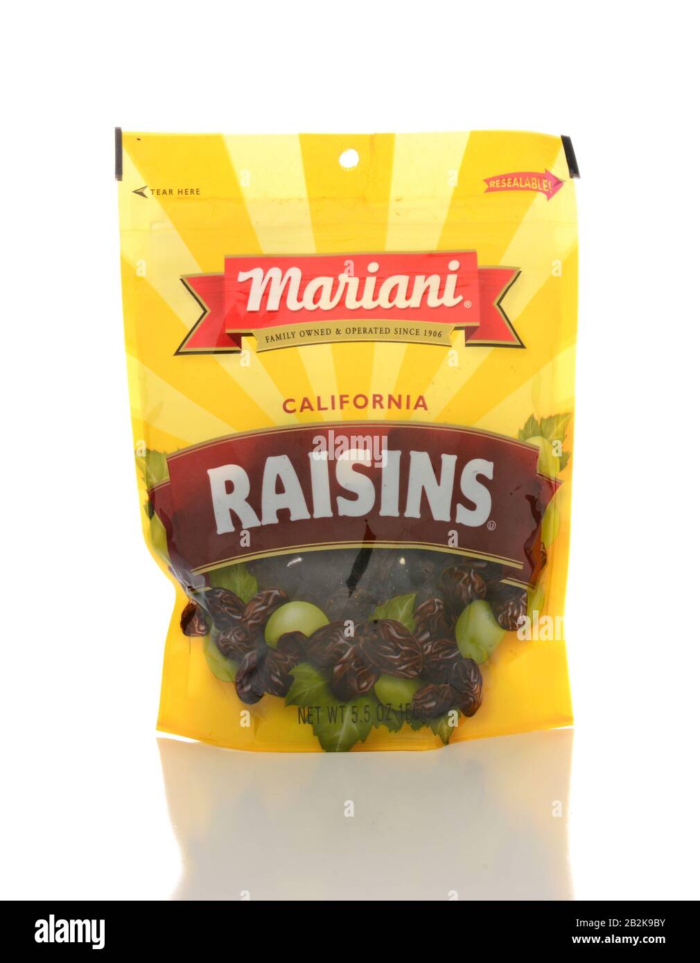Raisins hi-res stock photography and images - Alamy
