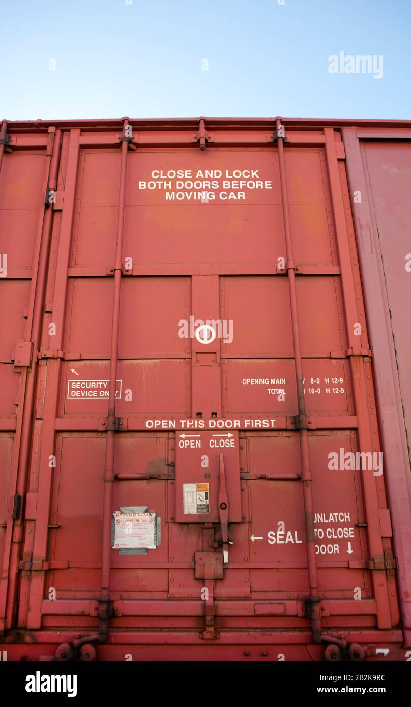 Railway carriage door hi-res stock photography and images - Alamy
