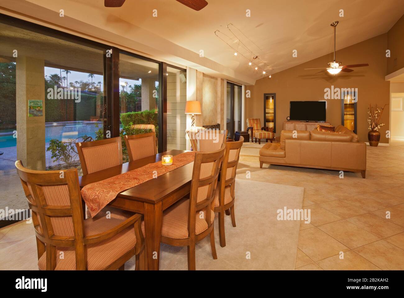 Open plan living and dining area Stock Photo - Alamy