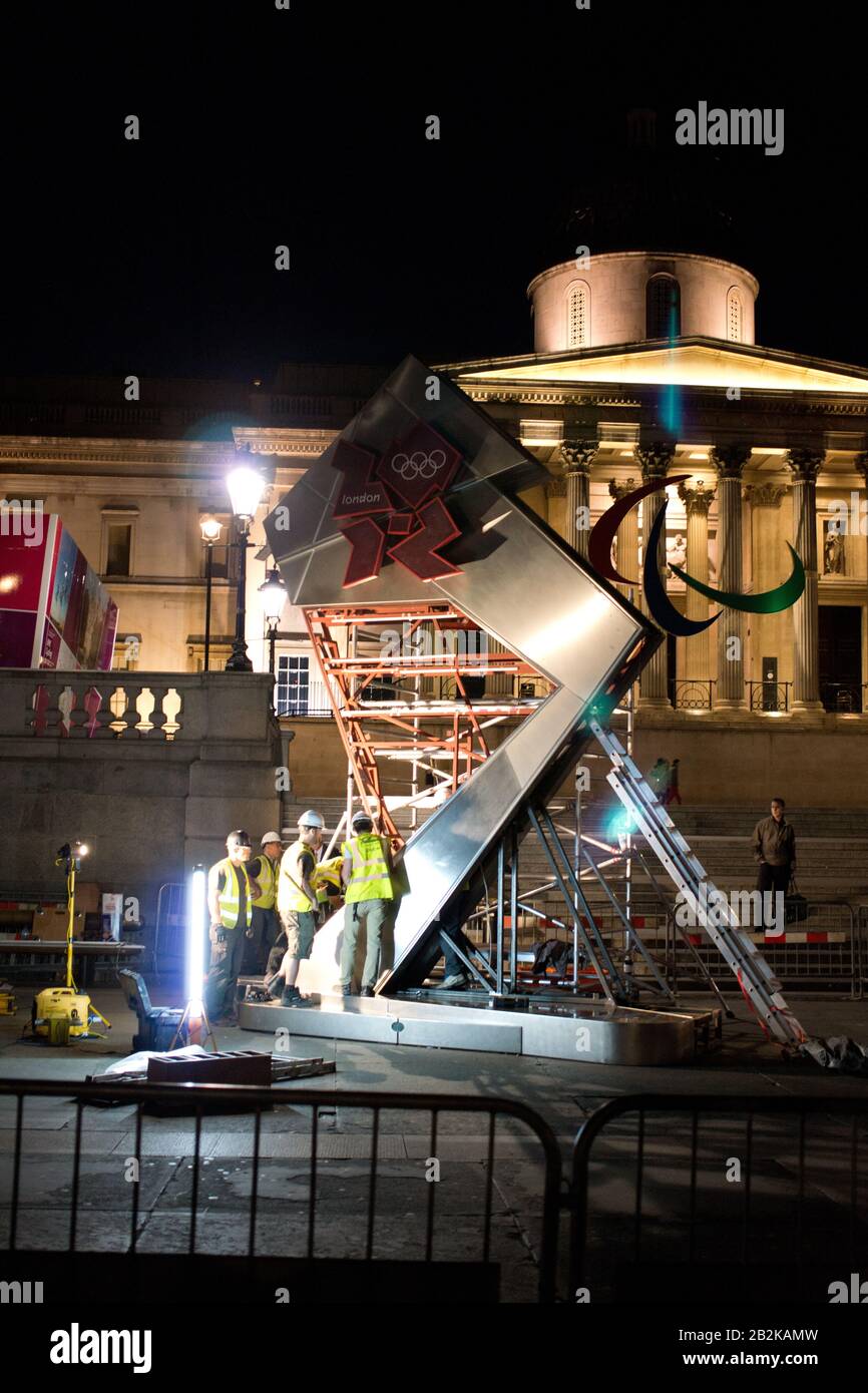 Olympics symbol hi-res stock photography and images - Alamy