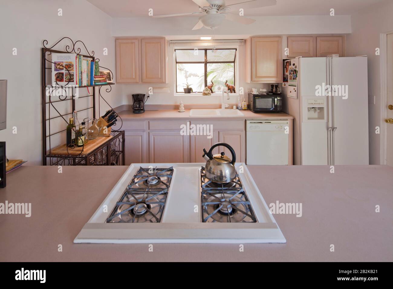 Stove bench hi-res stock photography and images - Alamy
