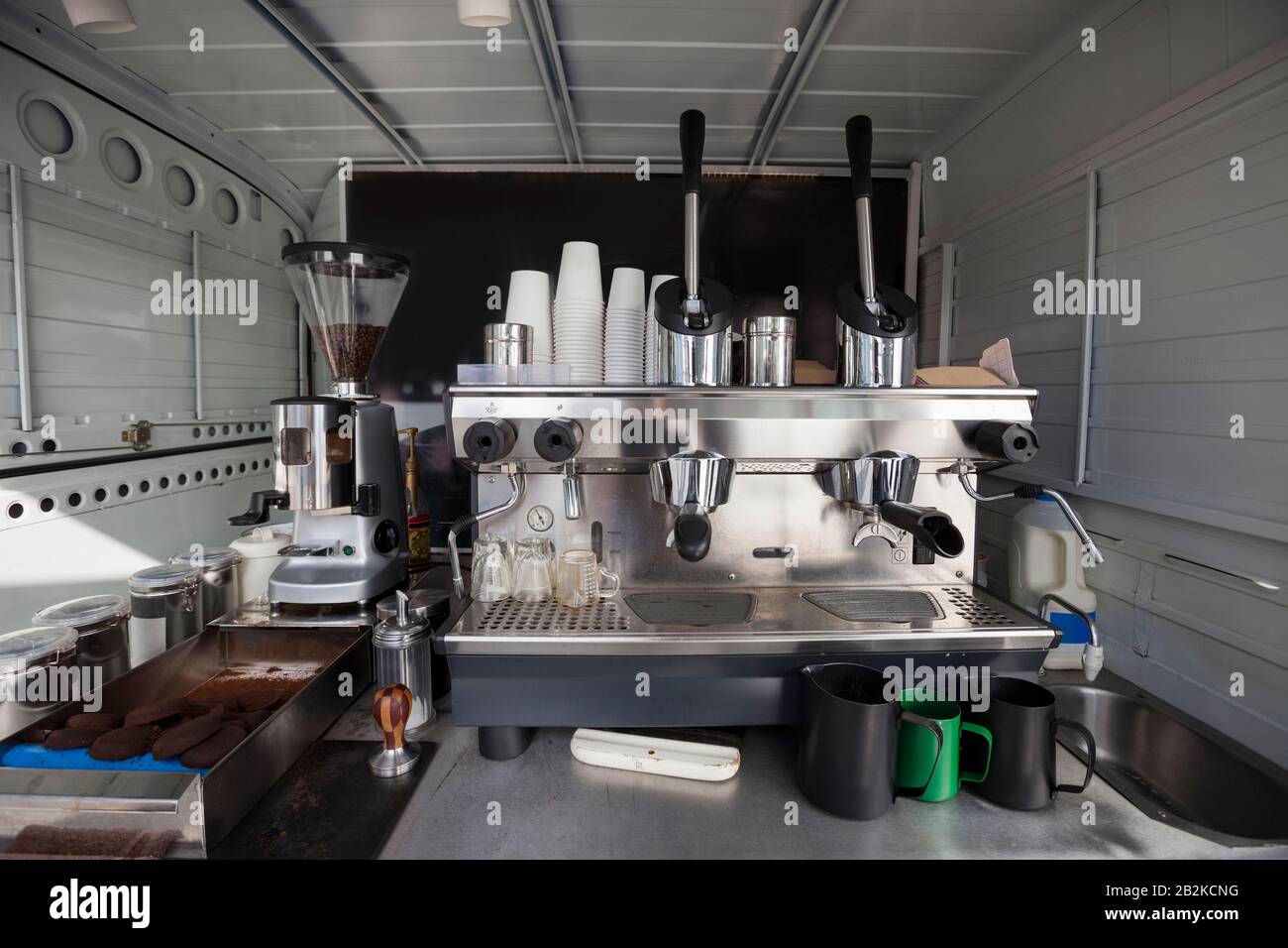 Mobile machine shop hi-res stock photography and images - Alamy