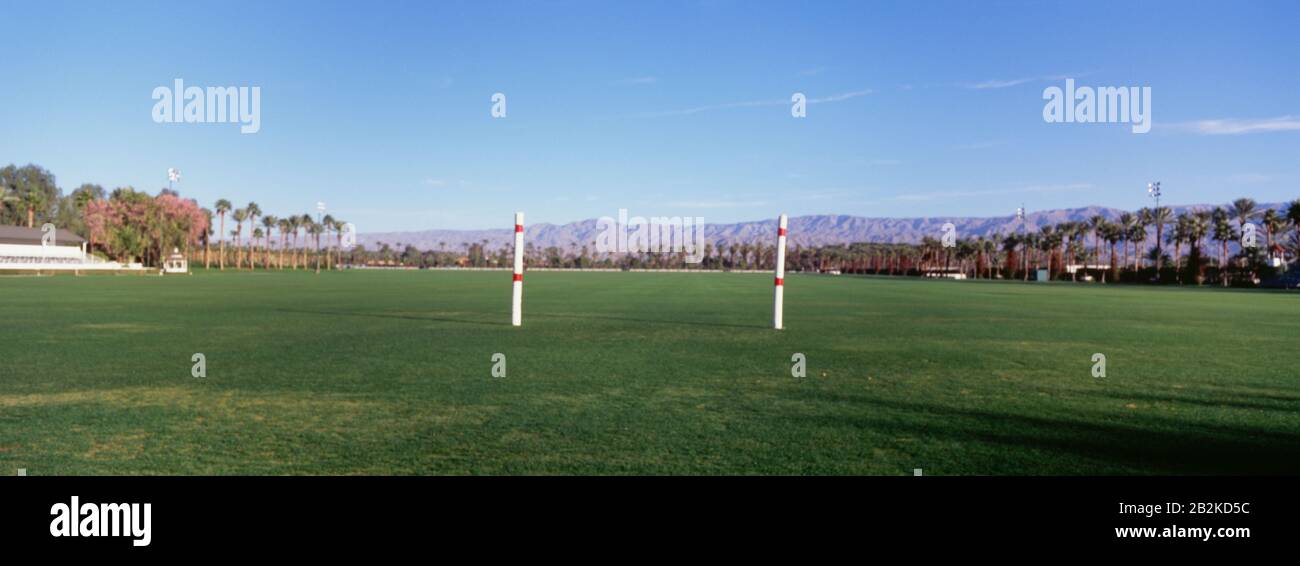 Quiet sports field hi-res stock photography and images - Alamy