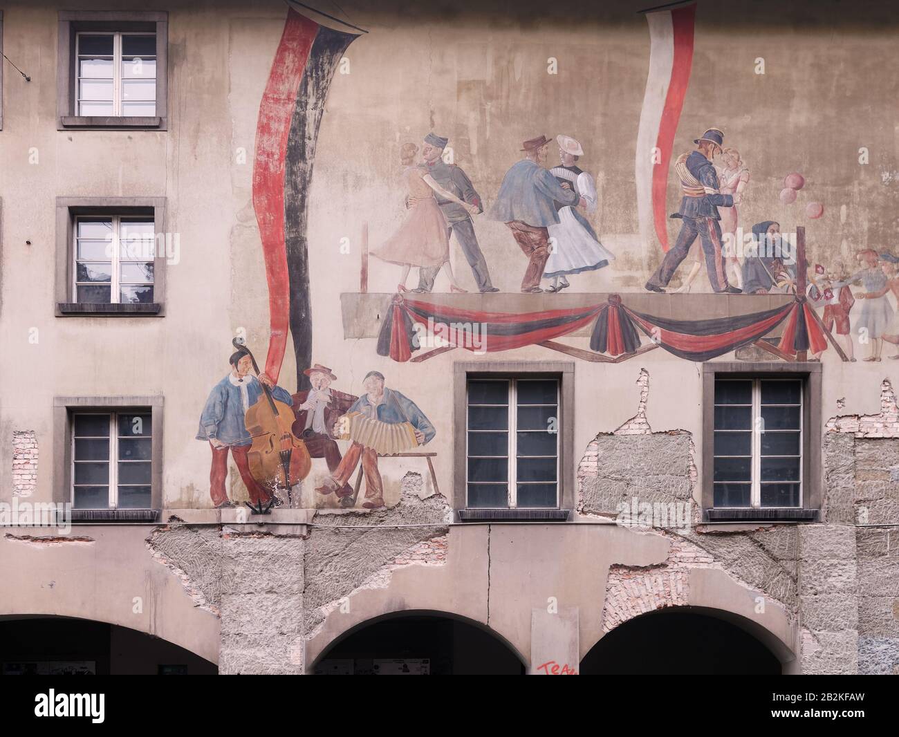 Old building exterior wall of the Rathausgasse street in Bern ...
