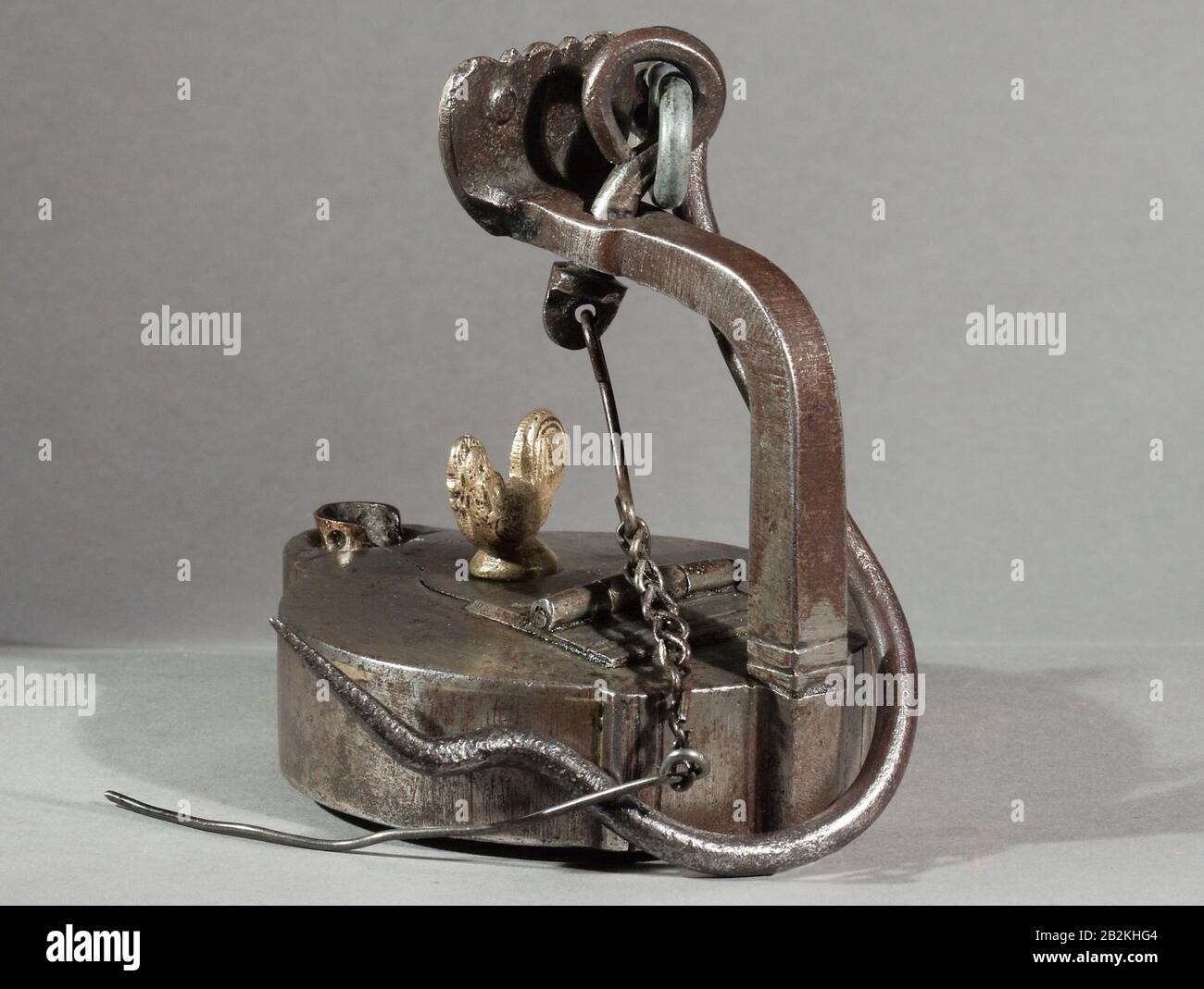 Metal oil lamps hi-res stock photography and images - Alamy