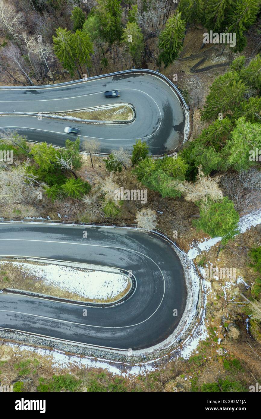 Serpentine curve hi-res stock photography and images - Alamy