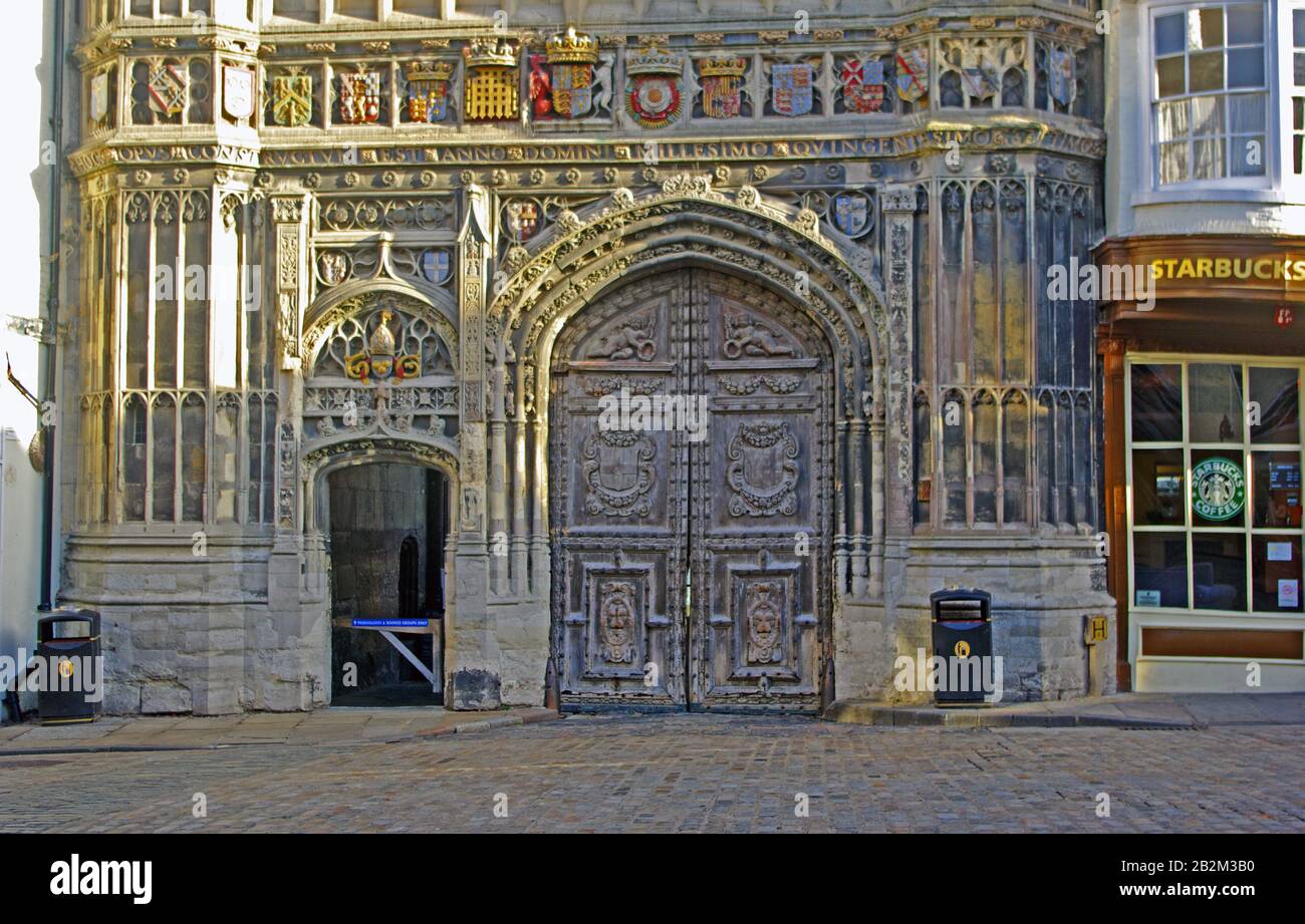 Canterbury Cathedral Entrance Gate, Kent Stock Photo - Alamy