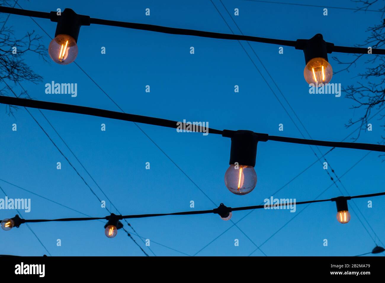 Light bulbs background hi-res stock photography and images - Alamy