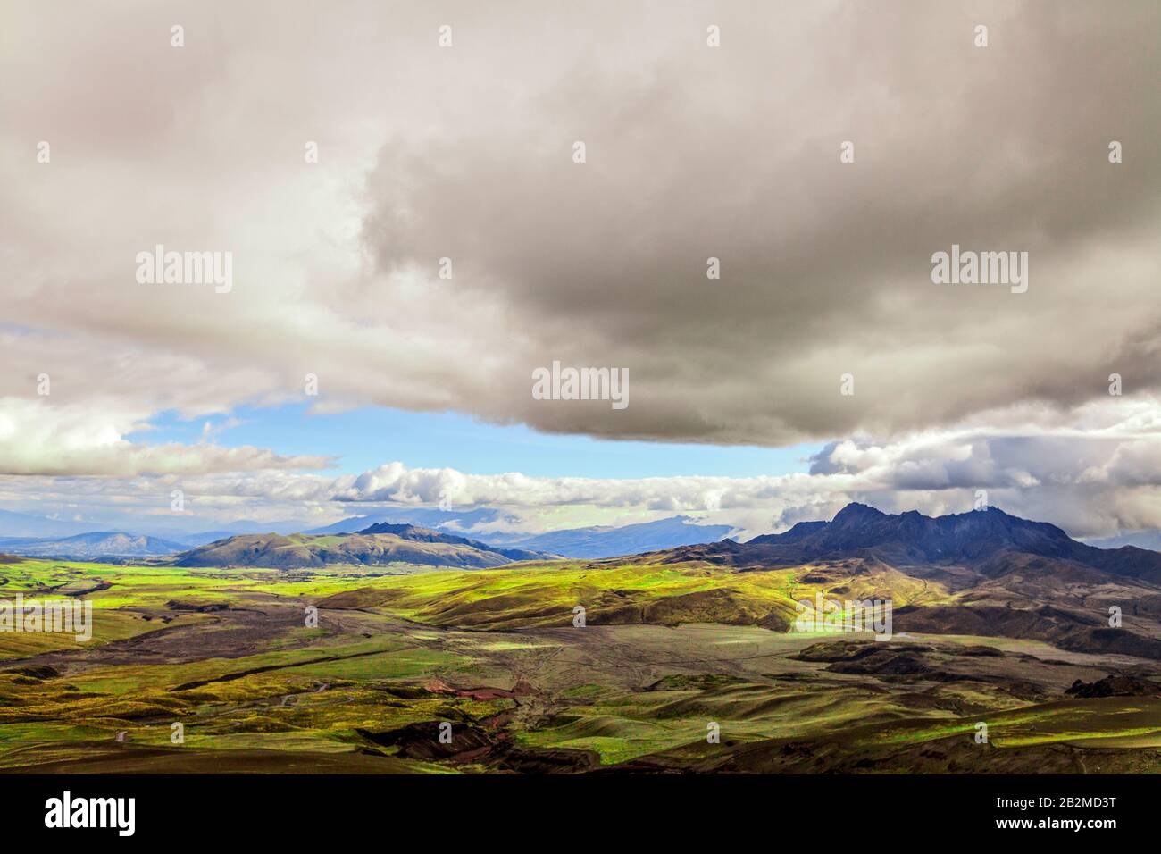 Ruminawi Volcano Viewed From Cotopaxi Refugee Ecuador Stock Photo - Alamy
