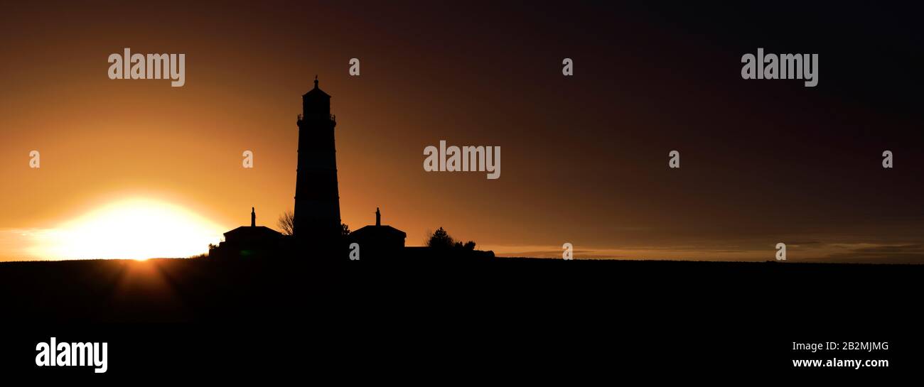 Sunset over Happisburgh Lighthouse, Happisburgh village, North Norfolk ...