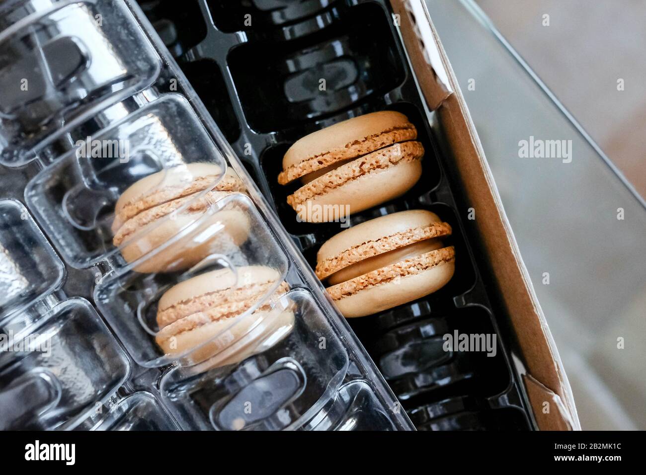 Transparent cake hi-res stock photography and images - Alamy