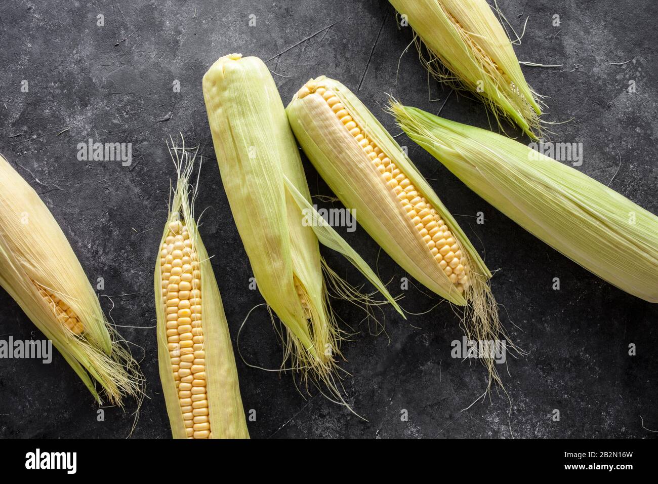 Corn cobs and corn kernels hi-res stock photography and images - Alamy