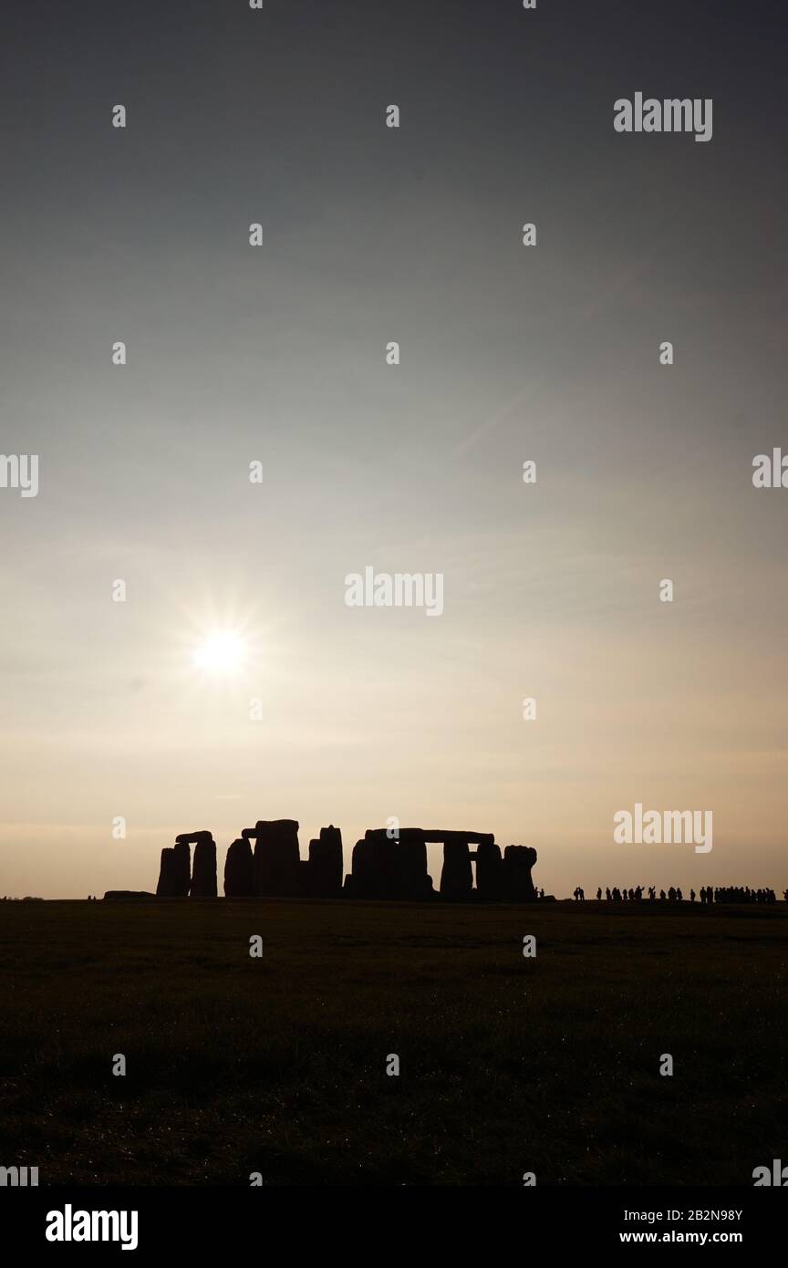 Stonehenge pc wallpaper hi-res stock photography and images - Alamy