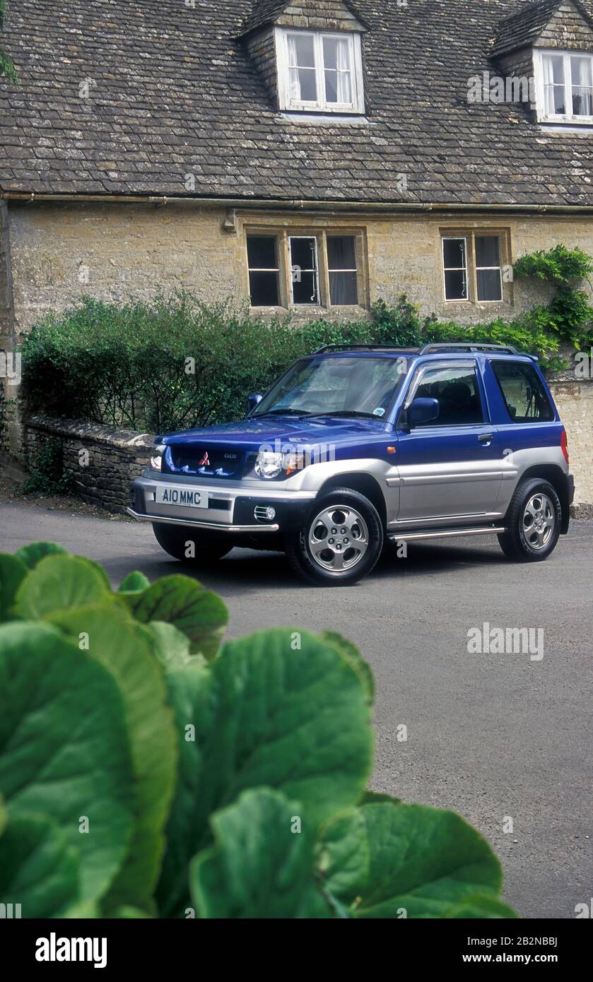 Mitsubishi pinin hi-res stock photography and images - Alamy