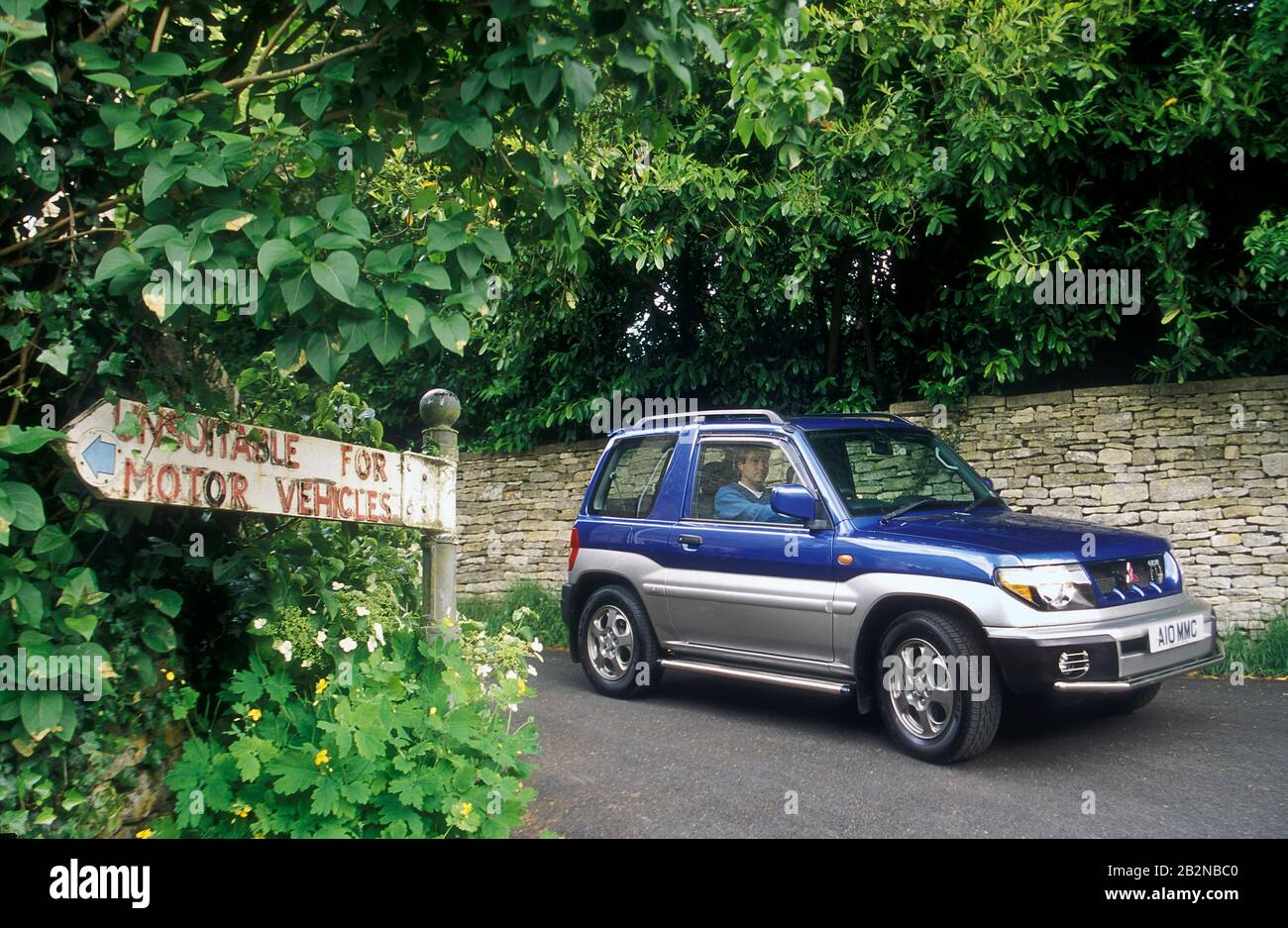 Mitsubishi pinin hi-res stock photography and images - Alamy