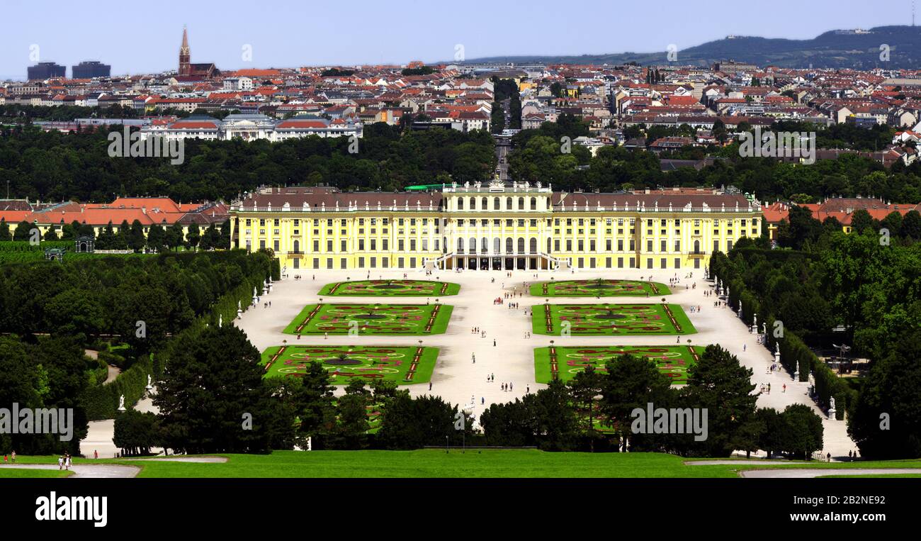 Capital of vienna hi-res stock photography and images - Alamy