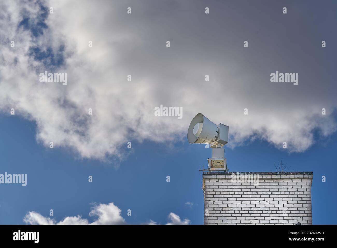 Car speaker roof hi-res stock photography and images - Alamy