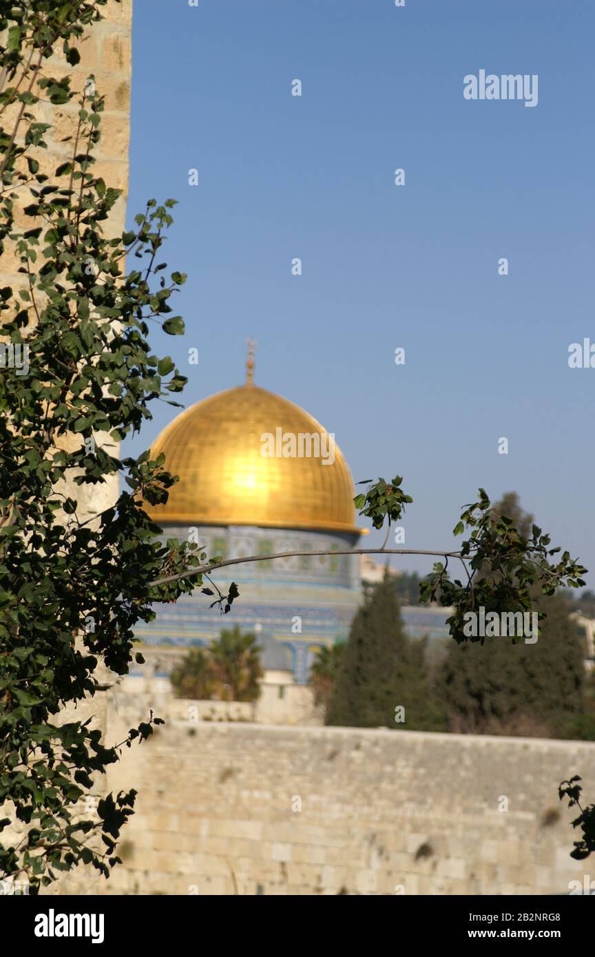 The mosque of omar dome of the rock in hi-res stock photography and ...