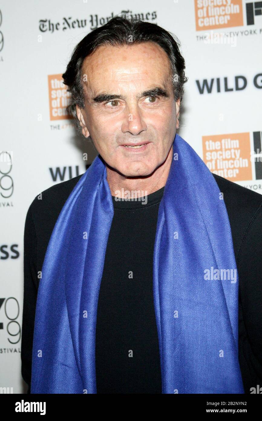 Dan hedaya hi-res stock photography and images - Alamy