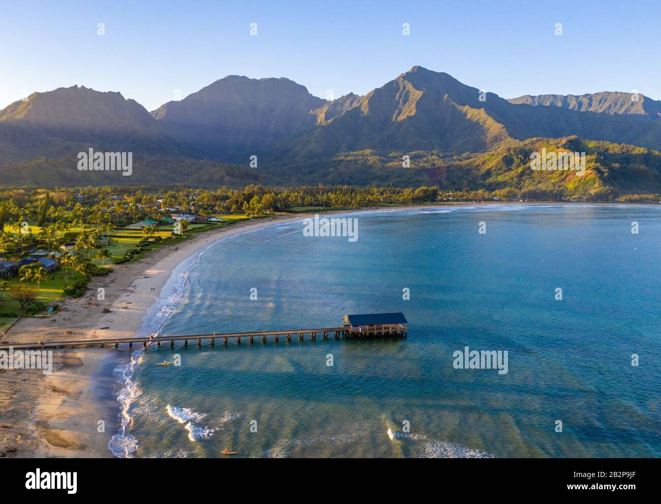 Hawaiian pier hi-res stock photography and images - Alamy