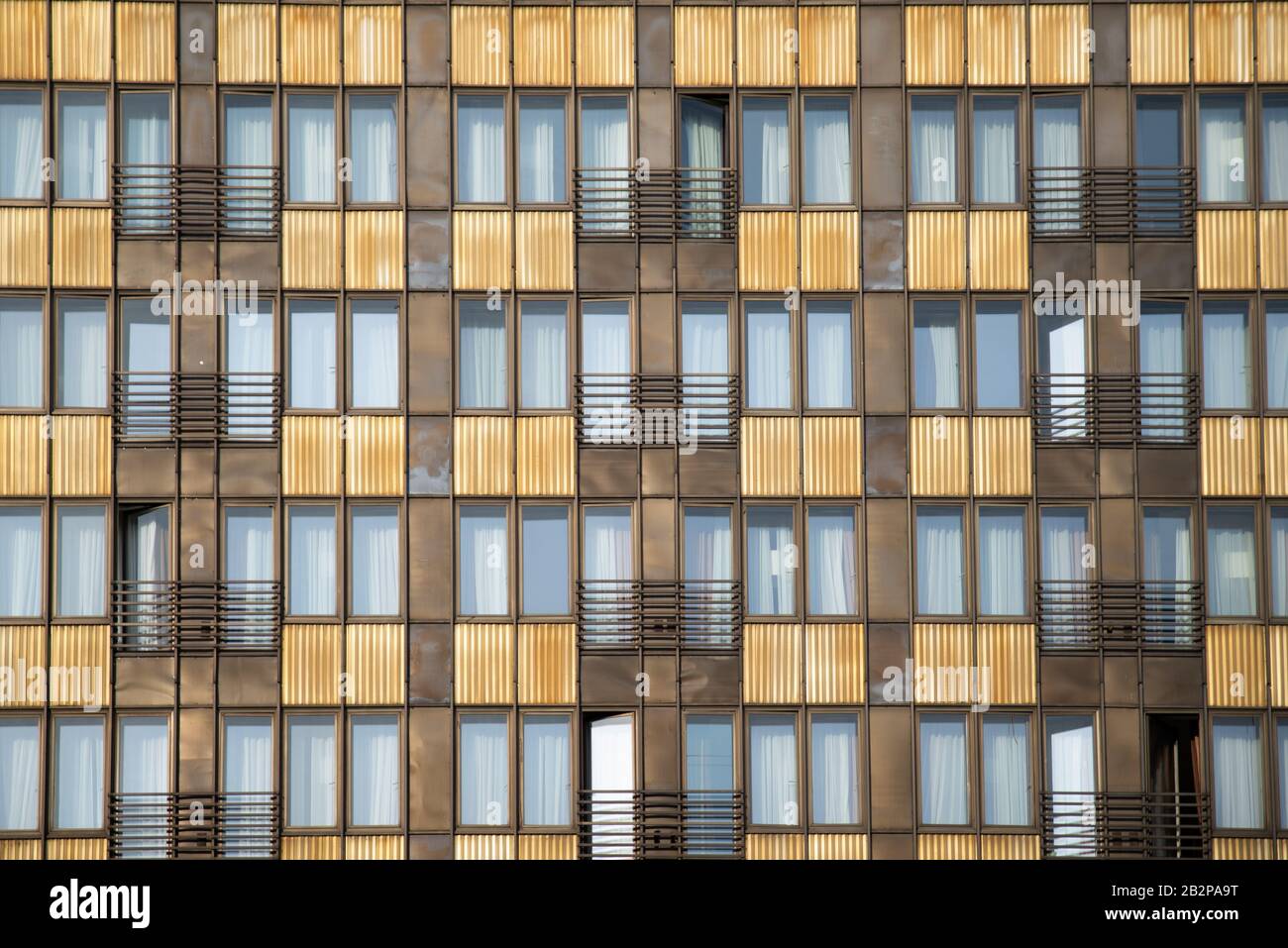 design pattern building windows Stock Photo - Alamy